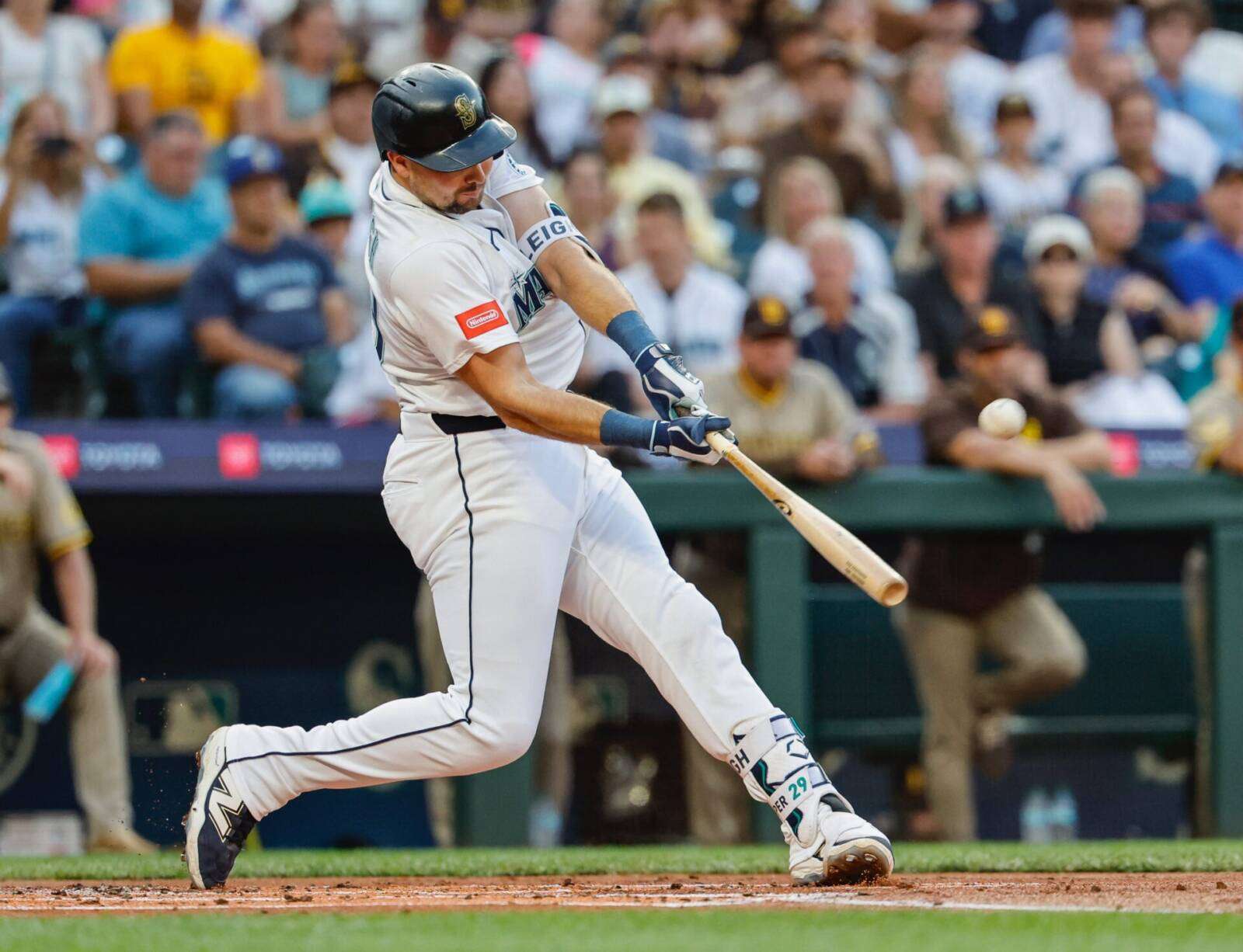 50 circuits : Cal Raleigh s'approche du record d'Aaron Judge - PassionMLB