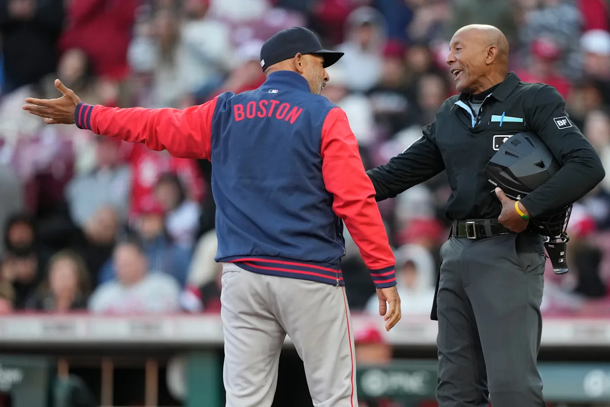 C.B. Bucknor a déconcerté les Red Sox et les Reds avec le pire match de ...